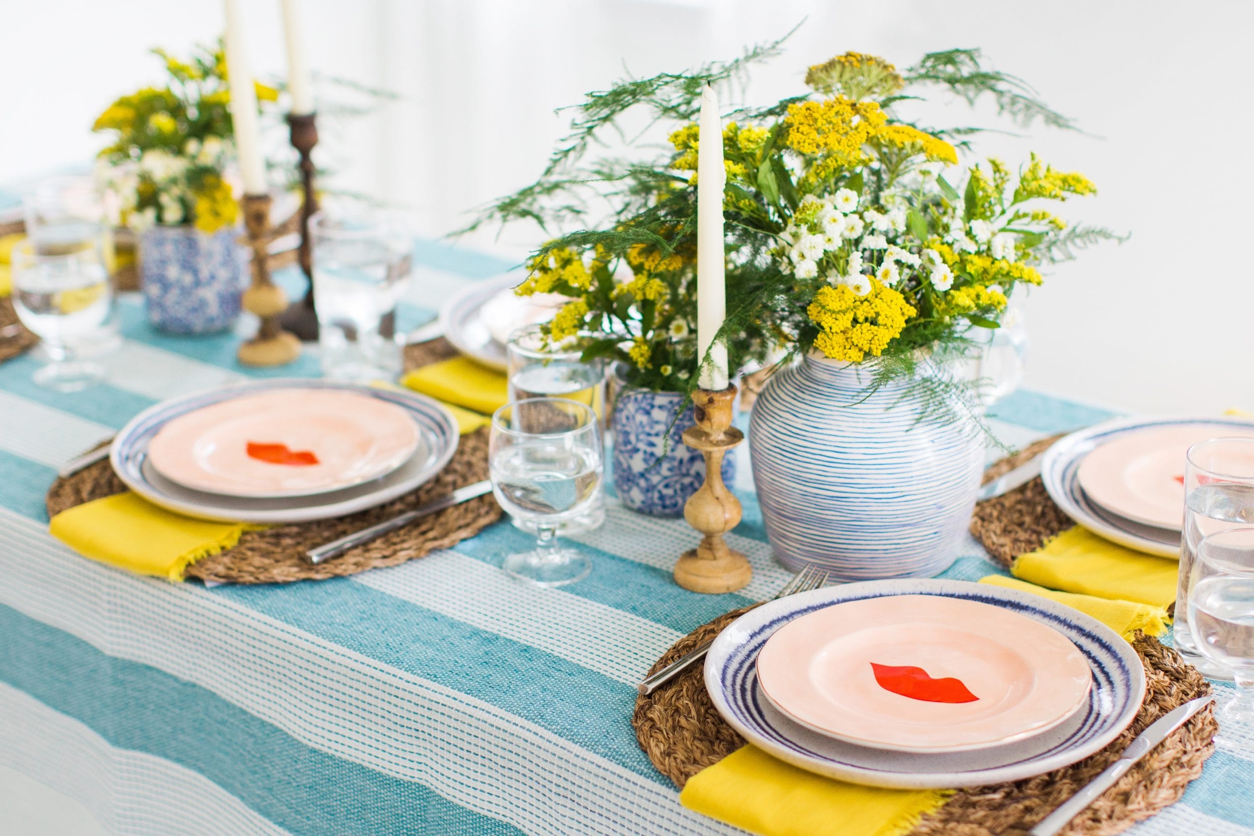 A SWEET SUMMER TABLE DESIGN | Pretty Together