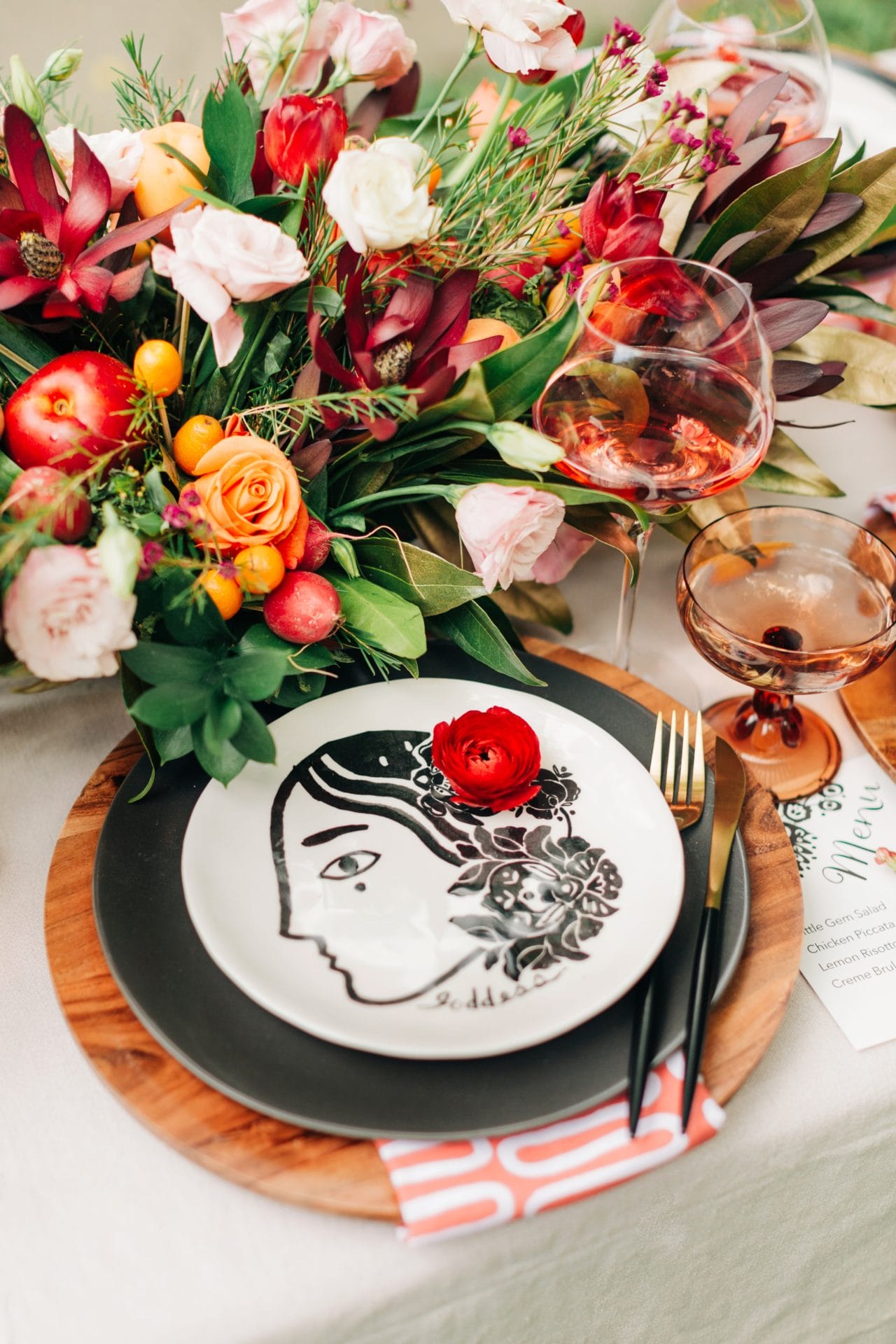A RED HOT TABLE DESIGN FOR SUMMER SOIREES | Pretty Together