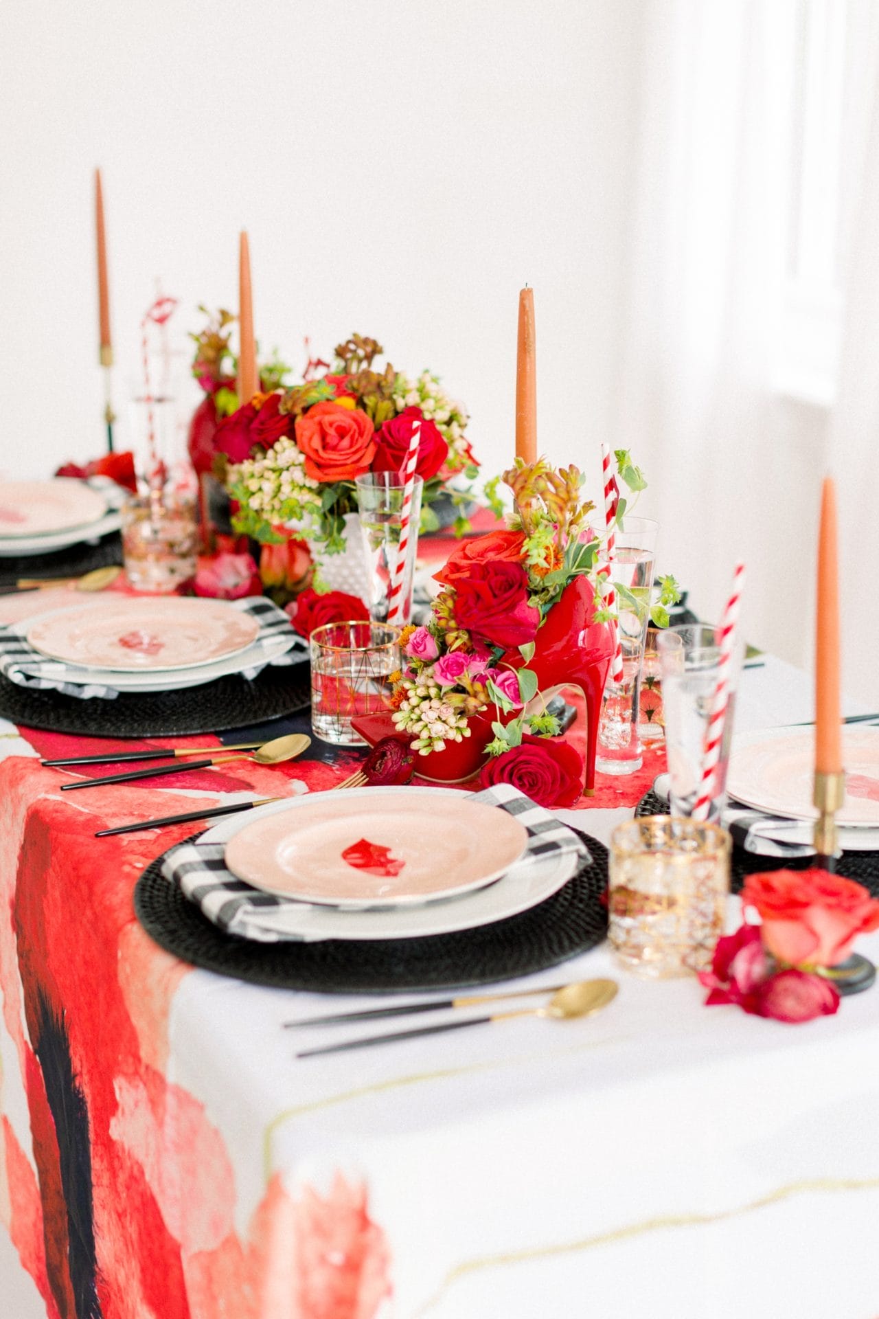 A PRETTY PREPPY TABLE SETTING | Pretty Together