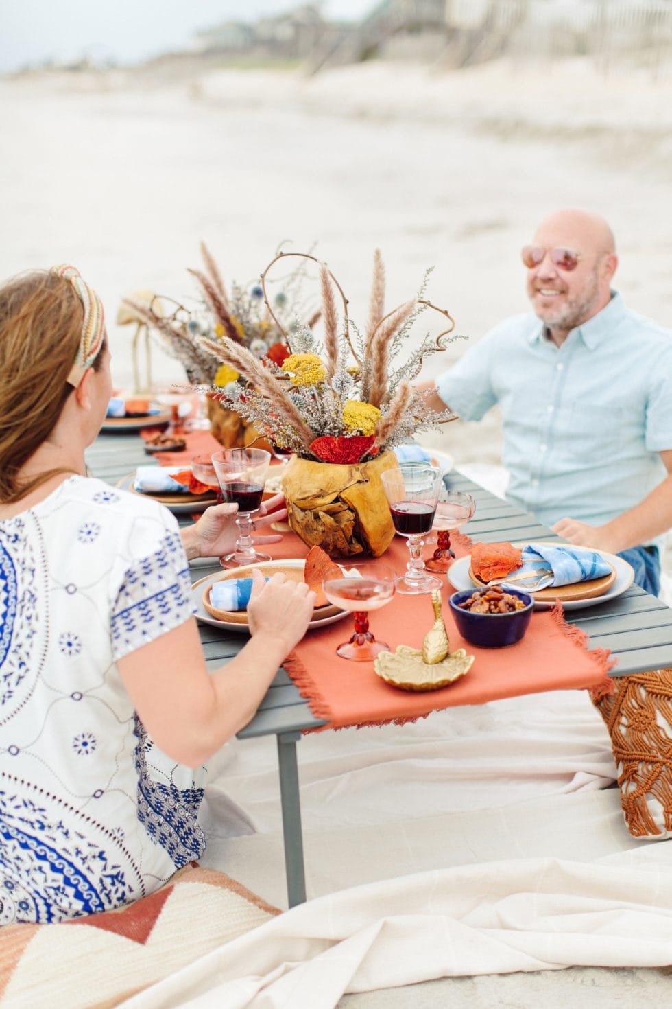 The Ultimate Beach Dinner Party Set Up | Pretty Together