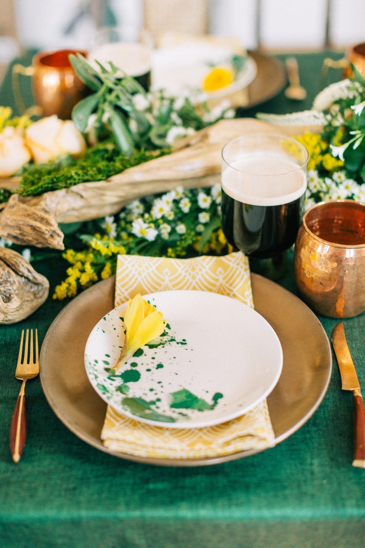 AN IRISH GARDEN TABLE SETTING | Pretty Together