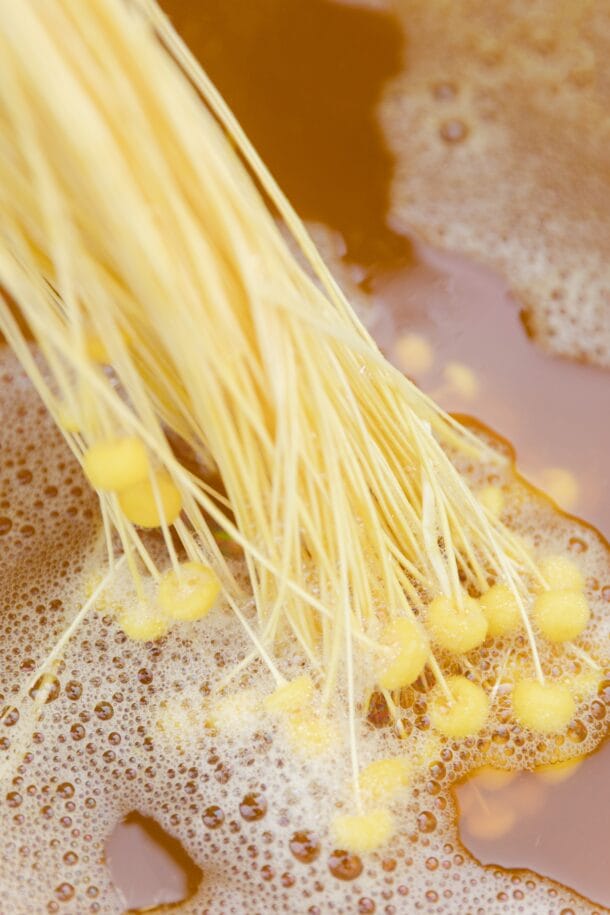 How to Dye Dried Flowers and Grasses | Pretty Together