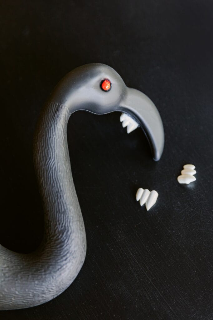 DIY Halloween Decorations: Zombie Flamingos | Pretty Together