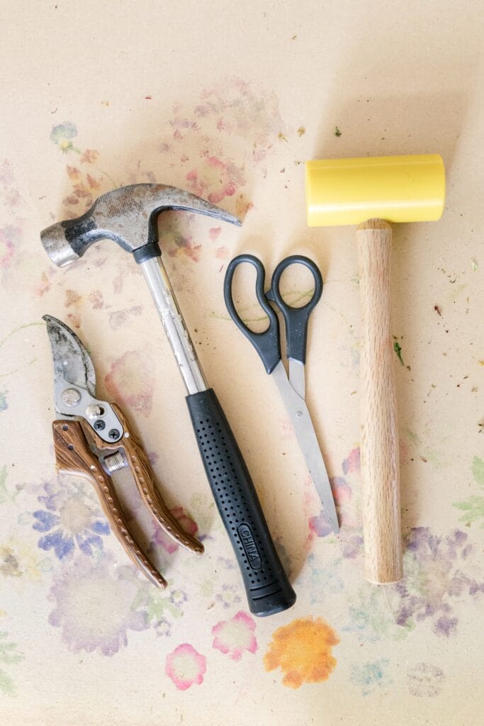 How to Make Flower Pounding Art | Pretty Together
