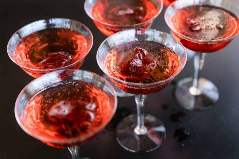 HIBISCUS CHAMPAGNE COCKTAIL | Pretty Together