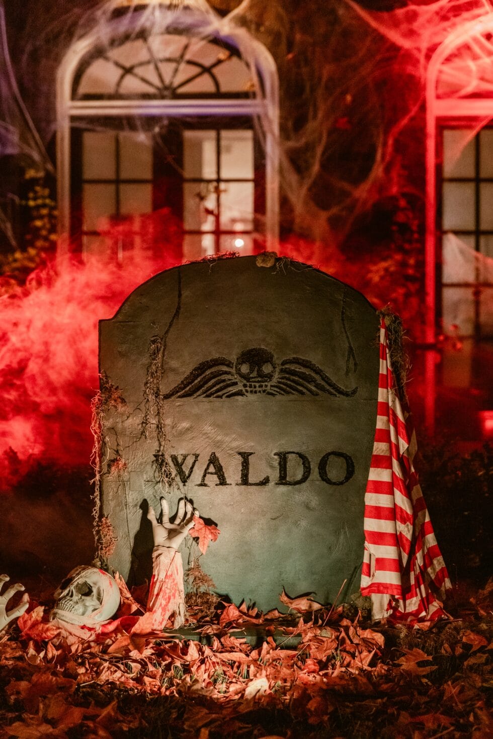 SPOOKY REALISTIC DIY GRAVESTONES | Pretty Together